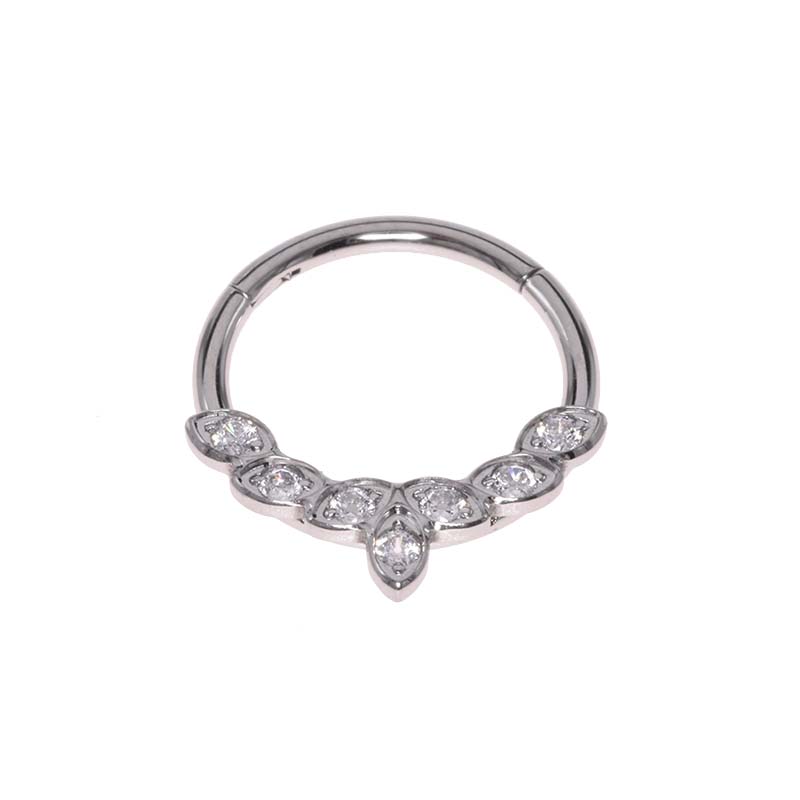 Segment click ring in surgical steel covered with 7 white crystals ...